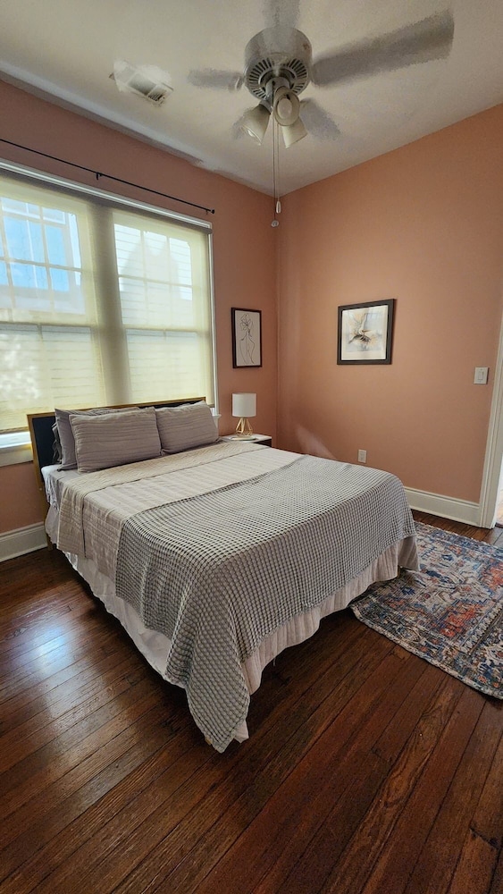Banks St. Beauty - Walkable, Fun - New Orleans | Vrbo
