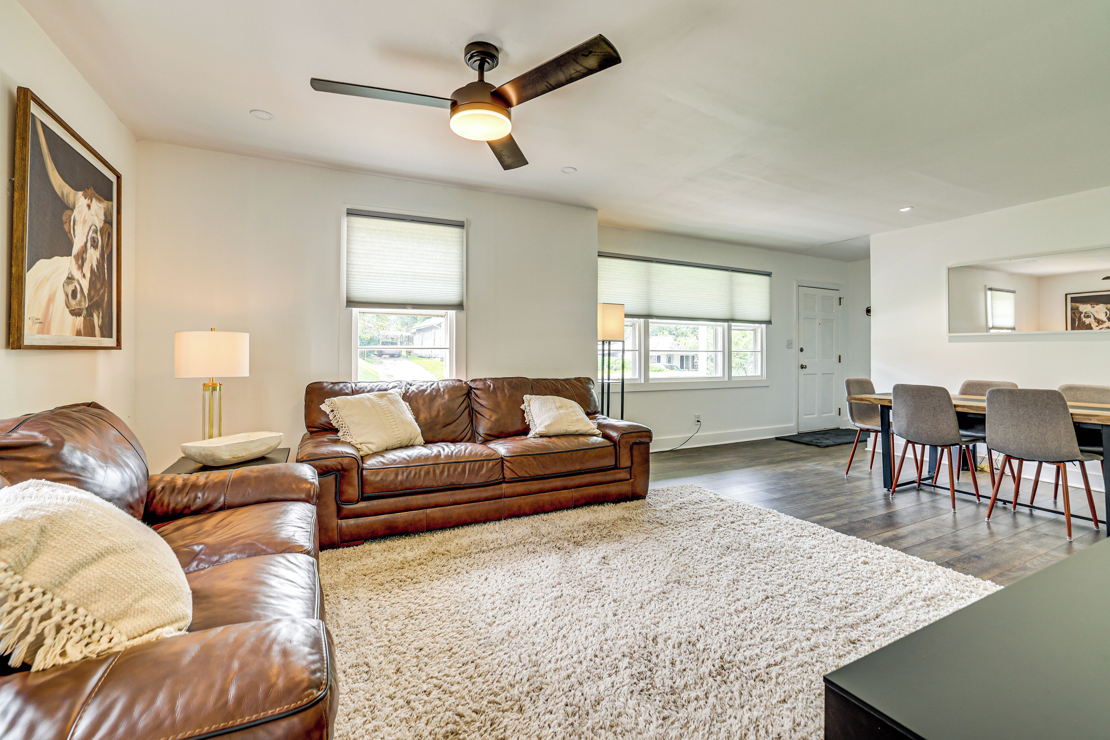 Families Welcome, Fenced Yard: Inviting Greer Home - Greer, SC