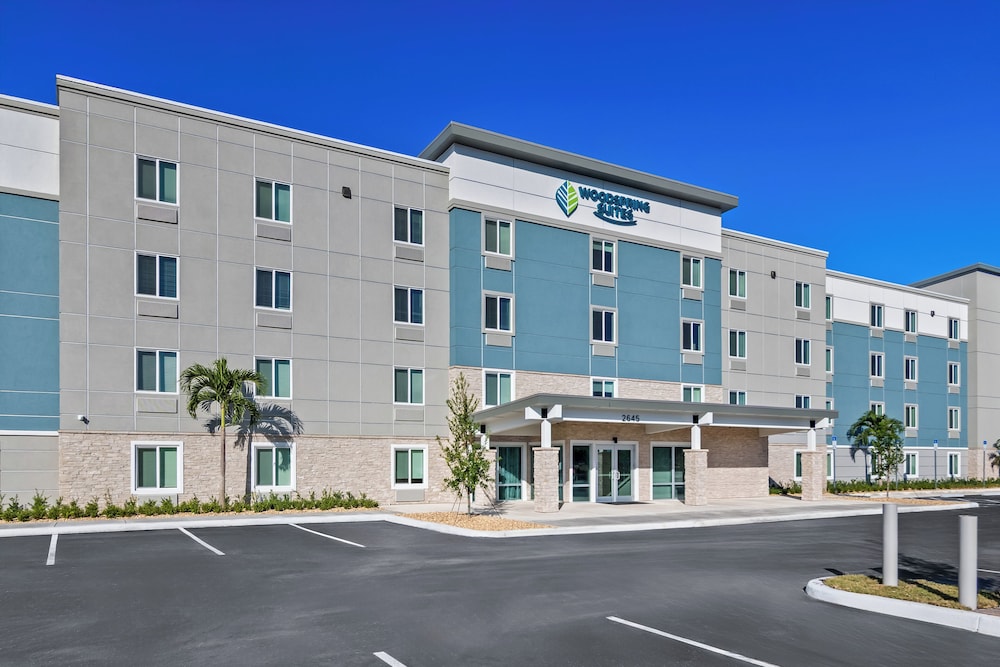 Woodspring Suites Palm Springs – West Palm Beach - Boynton Beach, FL