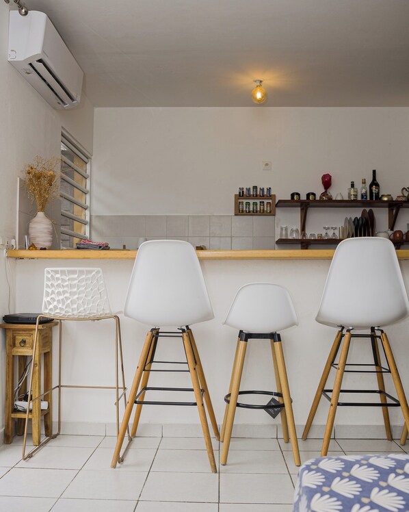 Estúdio conforto, vista para a cidade | Sala de jantar