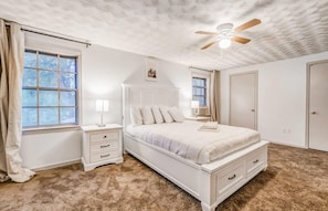 Casa, várias camas, pátio, vista para o jardim (Pinecrest Cottage) | 3 quartos, Wi-fi grátis