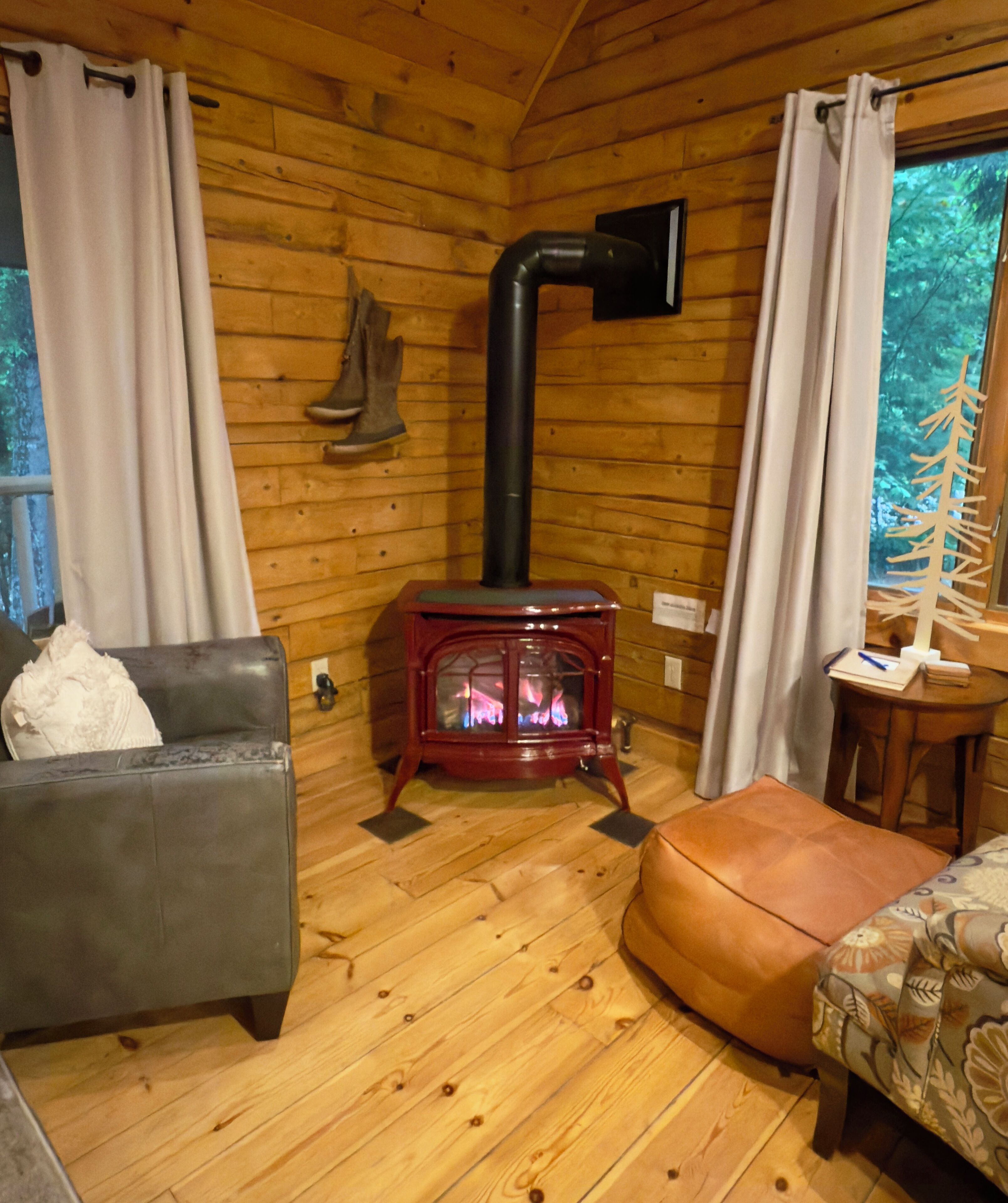 Luxury Cabin Near Sunday River - Sleeps 13, A/c, Hot Tub, 21' Gazebo, Generator - Maine