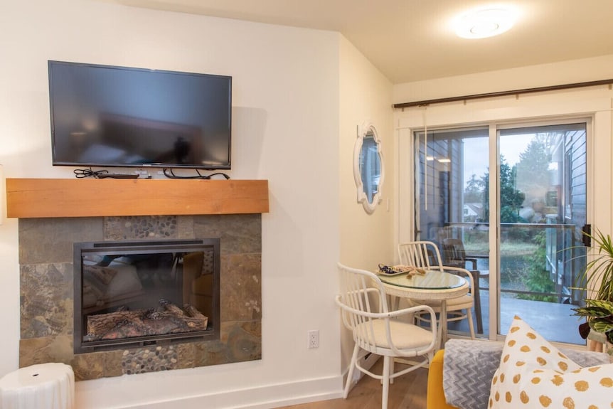 The Flamingo Oceanfront Condo B - Parksville, Kolumbia Brytyjska