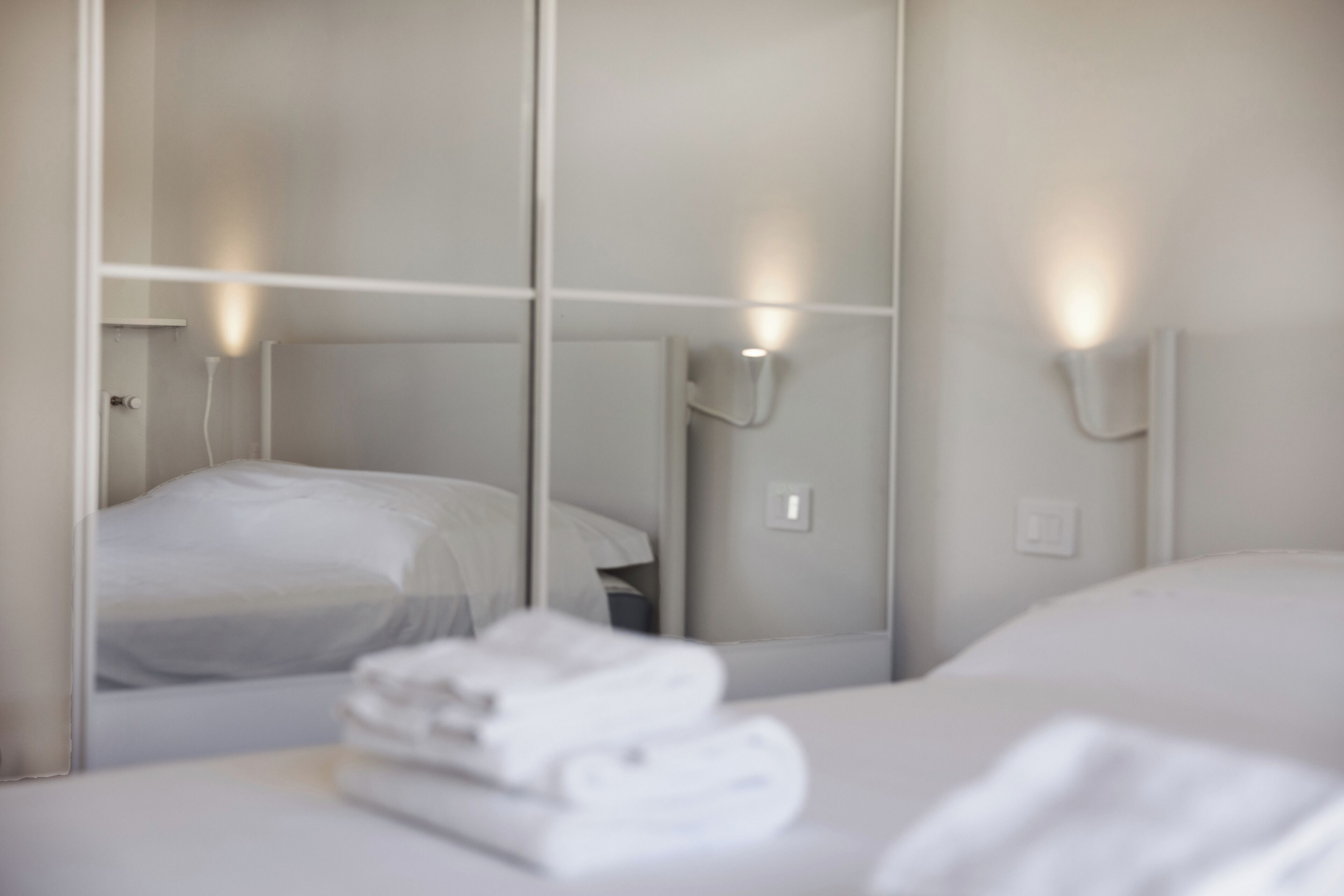 Apartamento conforto, sacada | Ferros/tábuas de passar roupa, Wi-Fi de cortesia