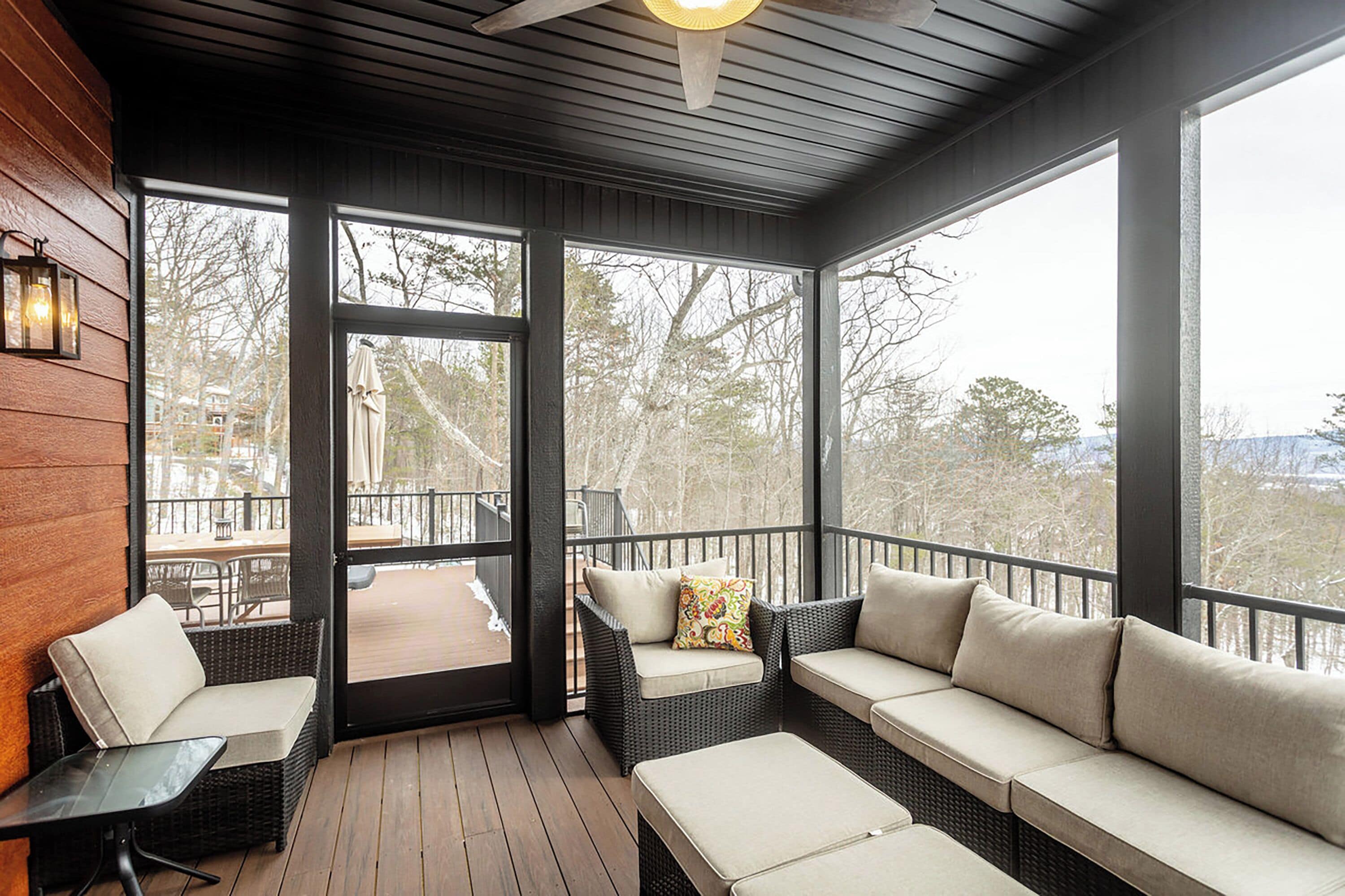 Hot Tub, Game Room, Mountain Views! - Massanutten, VA