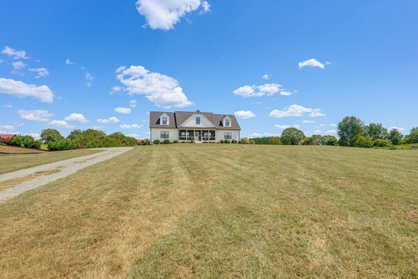 Lake Anna Retreat W/ Boat Slip Sleeps 15 - Lake Anna, VA