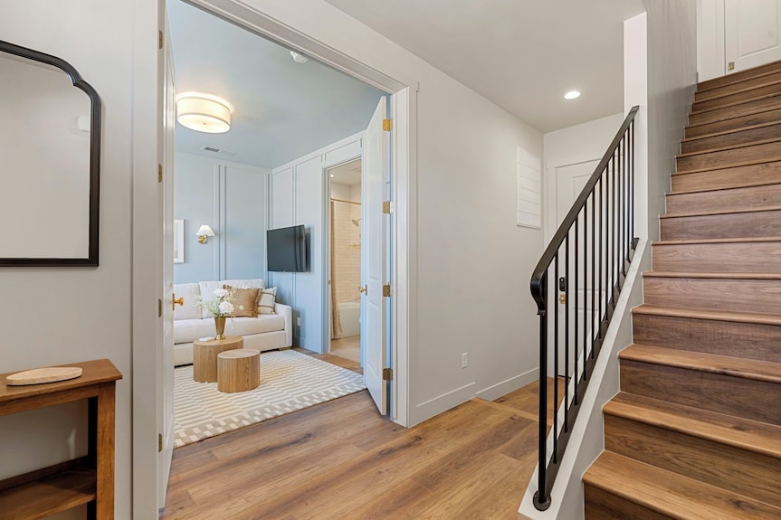 Chateau Bleu: Desert Color Lagoon + Beaches - St. George, UT