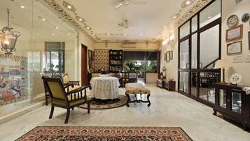 Sala de estar do lobby