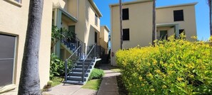Condo, 2 quartos | Fachada
