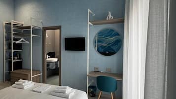 Quarto Deluxe, varanda, Vista para a cidade | Cofre no quarto, secretária, quartos insonorizados