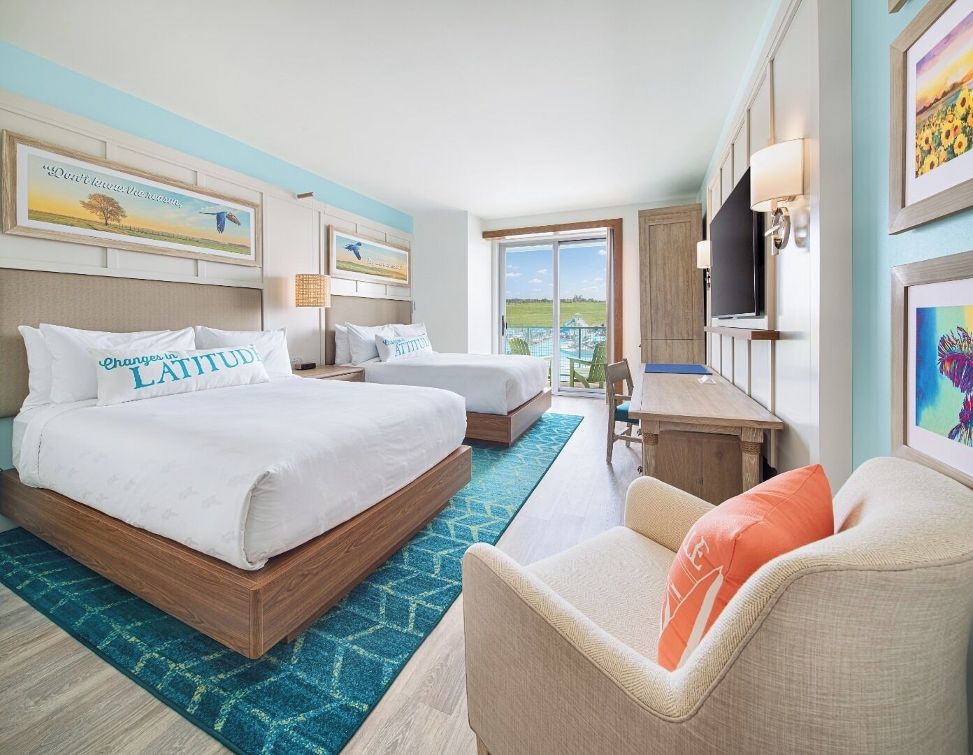 Room W/ Balcony Overlooking Pool  Your Tropical Escape Awaits - Kansas City