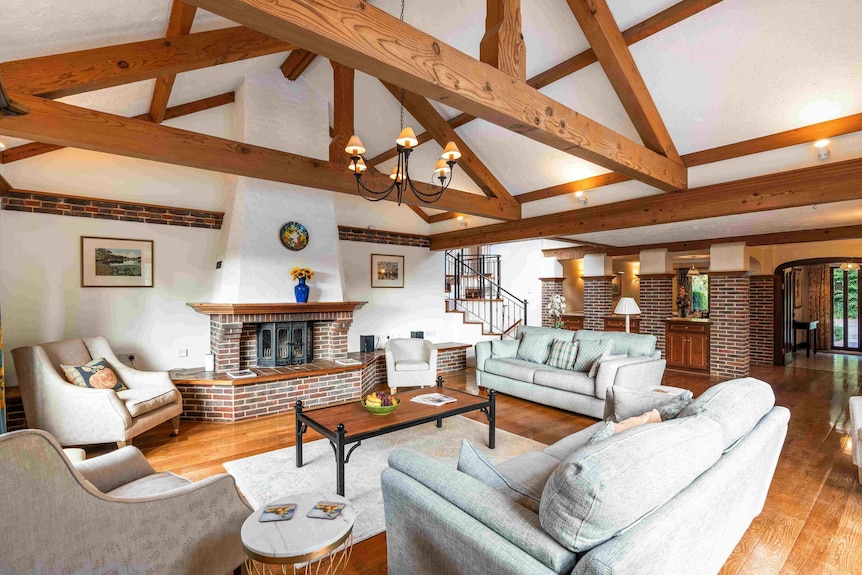 Churchill Country Retreat | By My Getaways - East Sussex