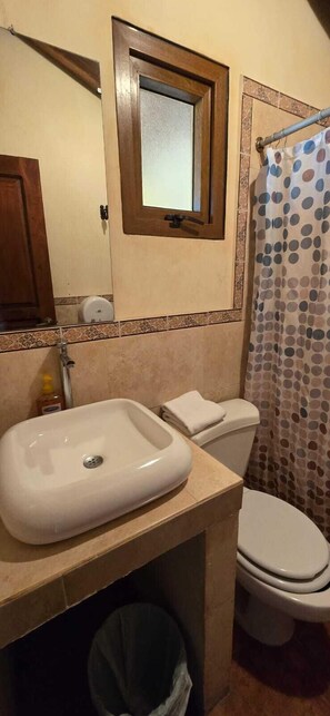 Quarto Duplo para 1 Pessoa | Casa de banho