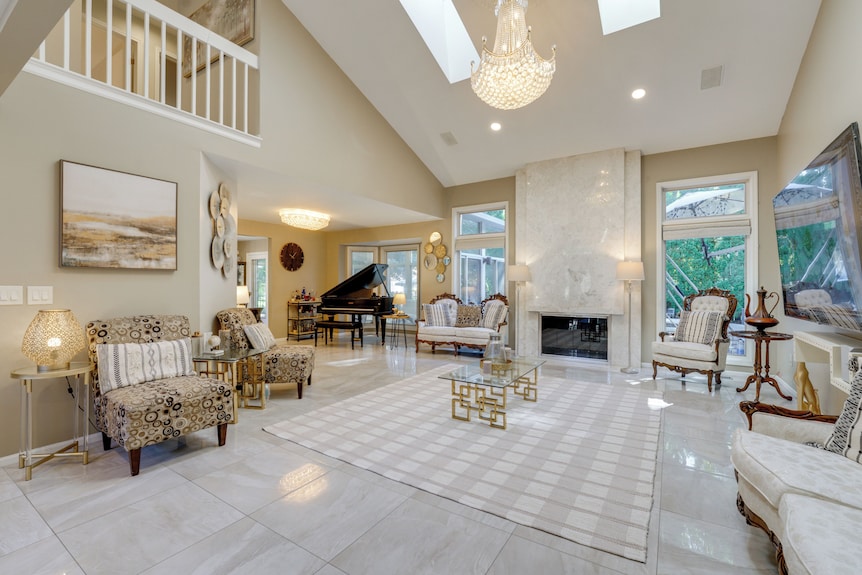 Indoor & Outdoor Entertainment! Luxe Michigan Home - Sterling Heights, MI