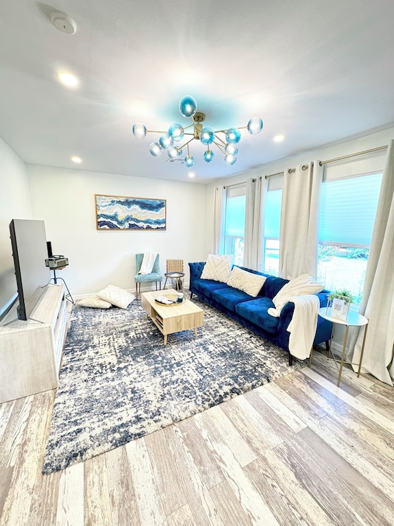 Kick Back And Relax In This Calm, Stylish Retreat Near Ou! - 노먼