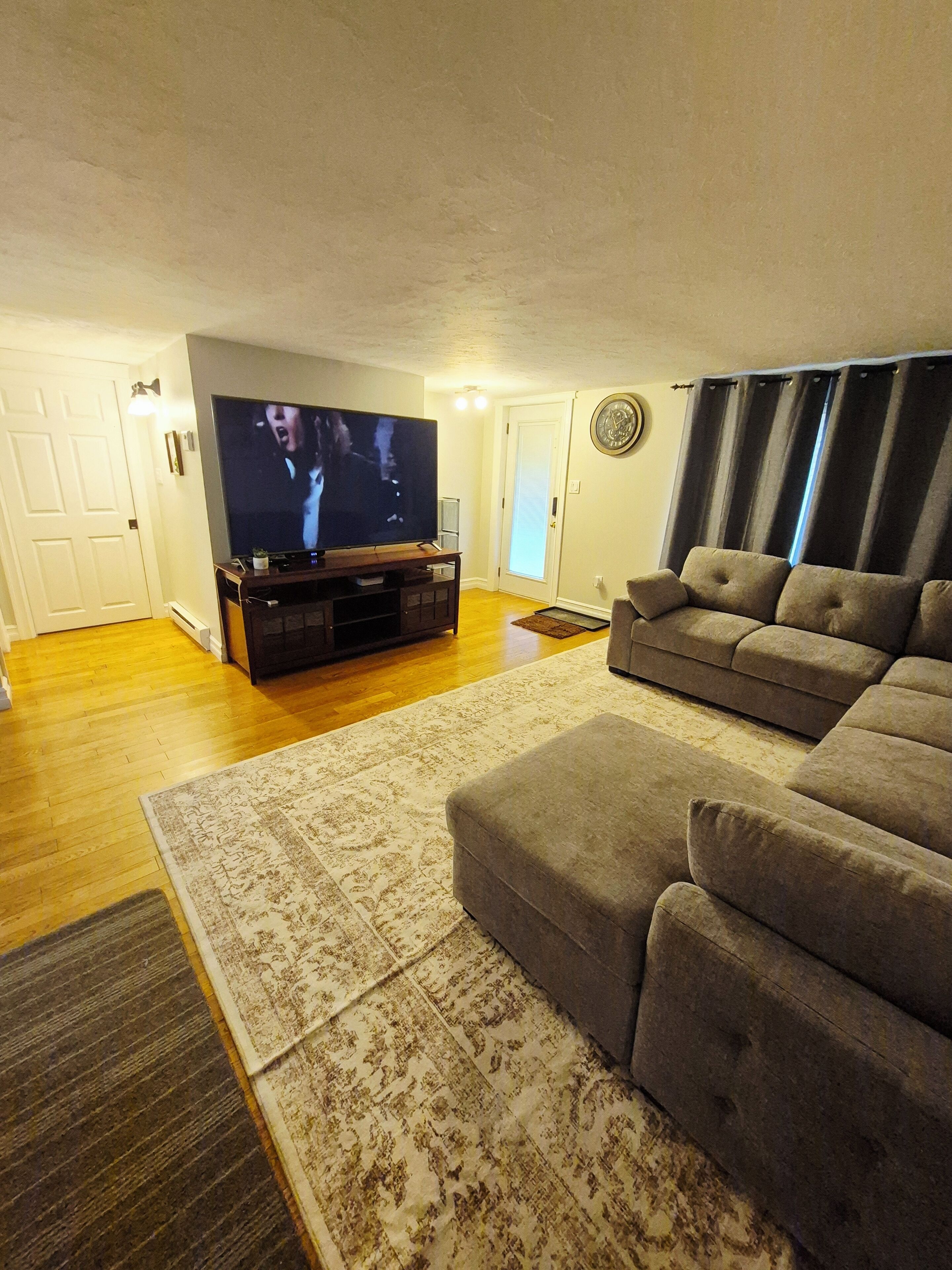 Close To Sand And Amenities - New Brunswick