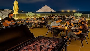 Suíte estúdio júnior, vista para a cidade | Cofres nos quartos, quartos à prova de som