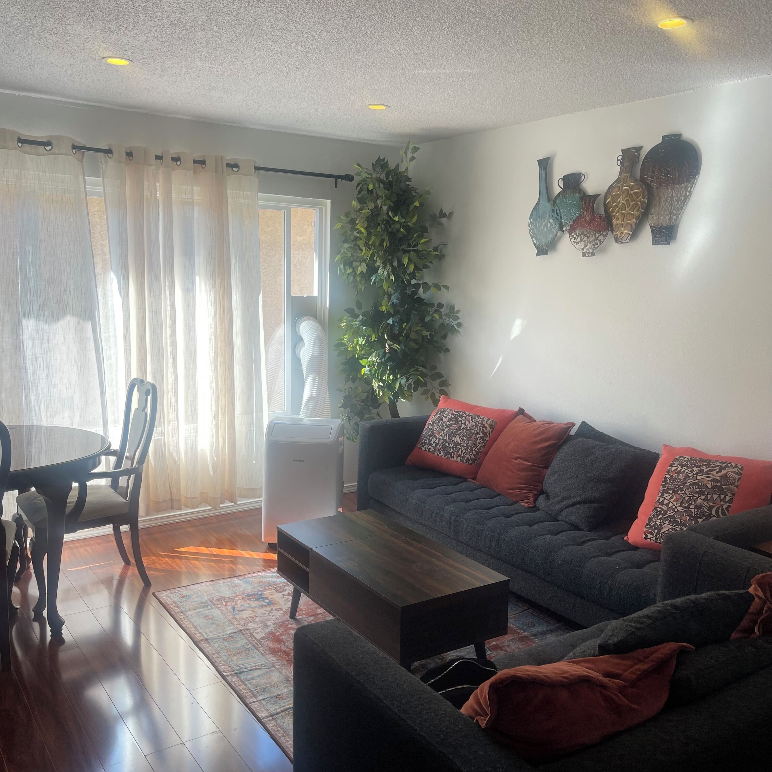 3-bedroom Apt - Heart Of Redondo Beach. Near Lax/ Northrup/ Hospital/forum/sofi - Redondo Beach, CA