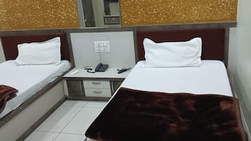 Quarto Superior, ar condicionado | Secretária, camas desdobráveis, Wi-fi grátis, roupa de cama fornecida