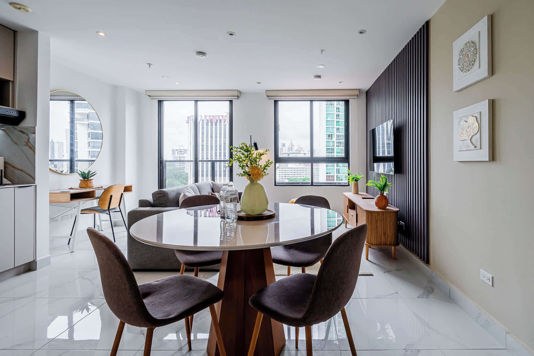W* | Light-filled 1br On Calle 50 W/ City View - Panama City