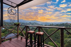 Cabana de Madeira Deluxe, vista para a montanha | Vista do quarto