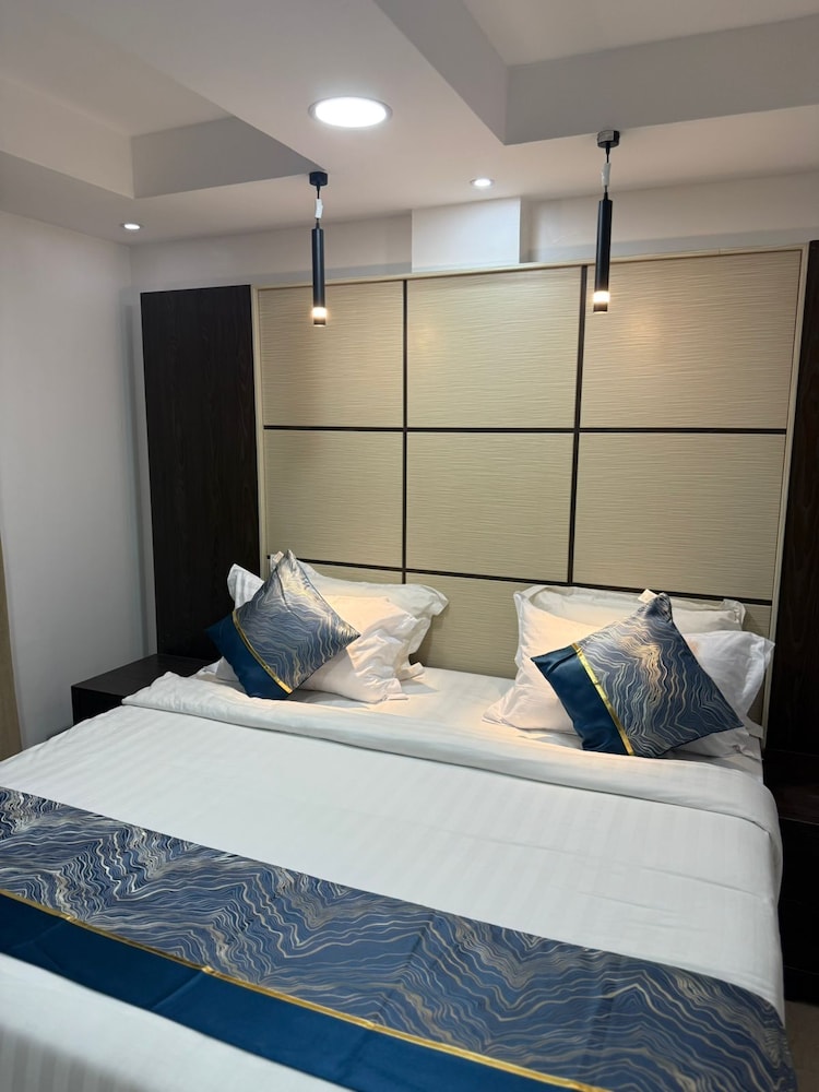 Grand Season - Dammam