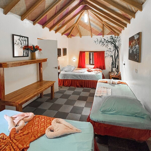 Cuestas Beach Resort & Restaurant - Badian