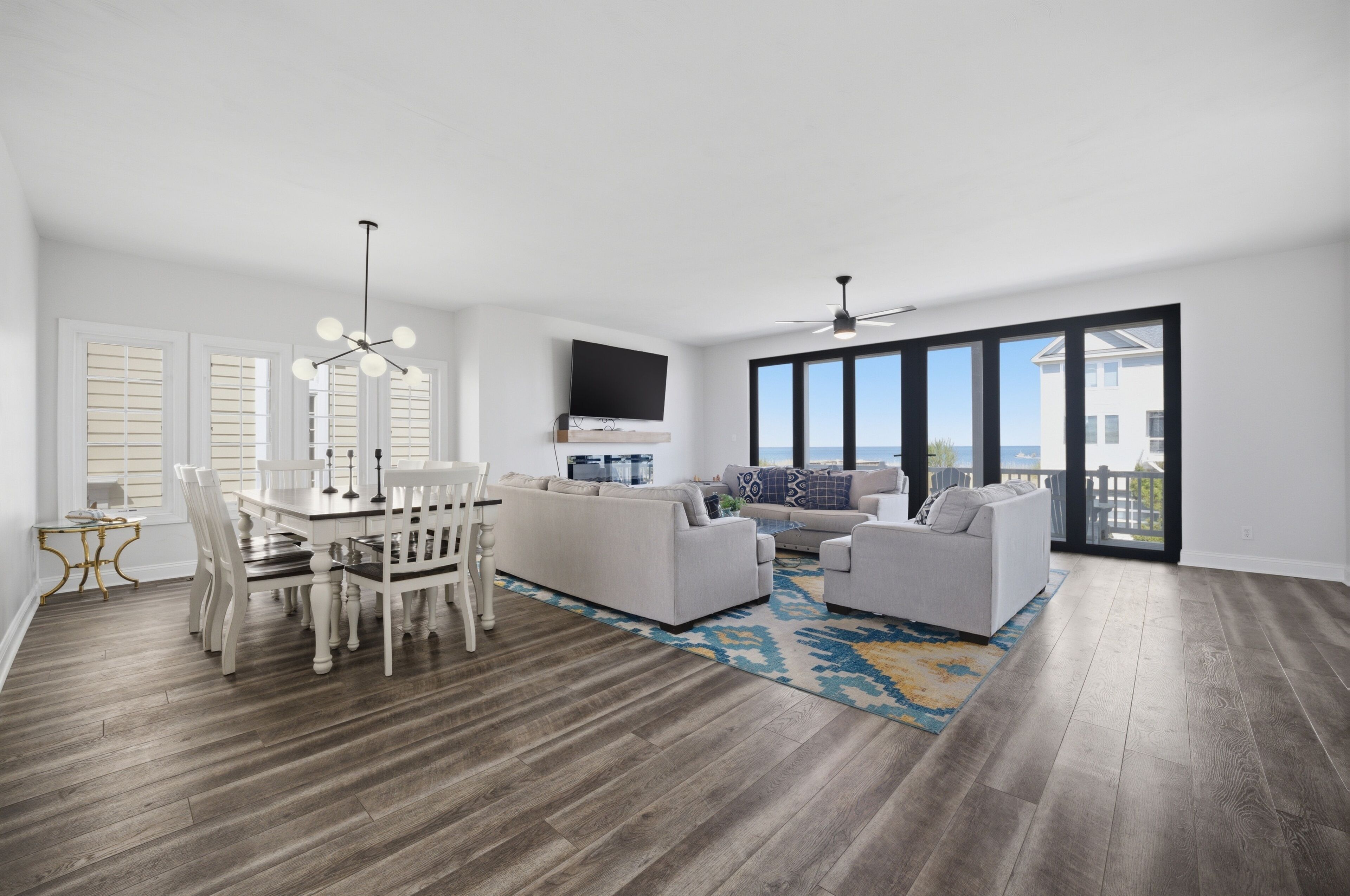 Norfolk Family Beach House 5br Walk To Sand  Ideal For Groups Of 10! - Norfolk, VA