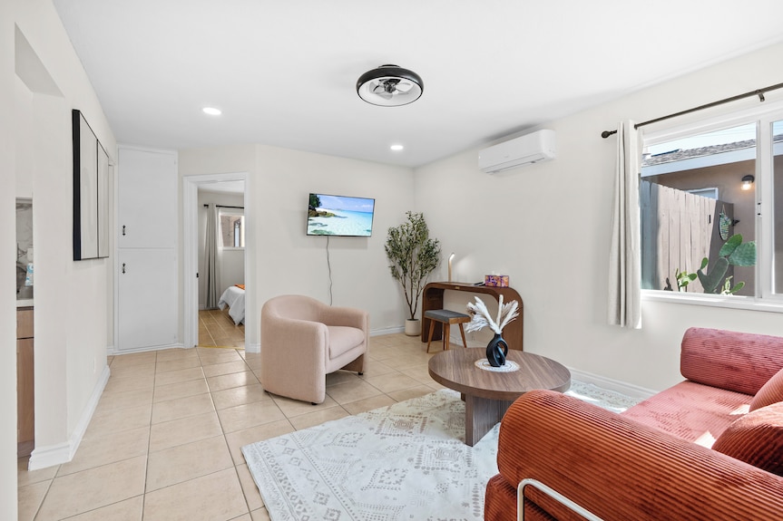 20% Off Monthly / Private Suite / Free Parking - Tustin, CA