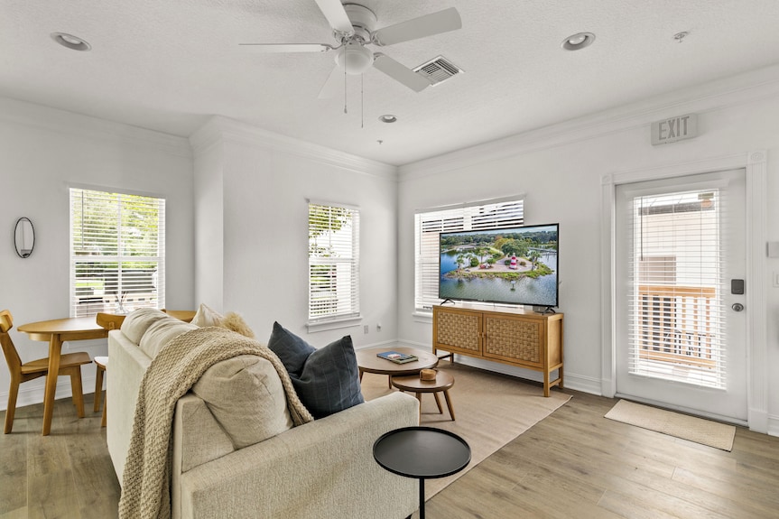 Beautiful Townhouse In The Very Heart Of Dt Mt, Dora! - Mount Dora