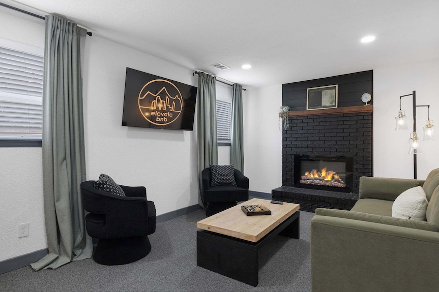 Arvada Getaway: Hot Tub, Game Room & Entertainment - ウェストミンスター, CO