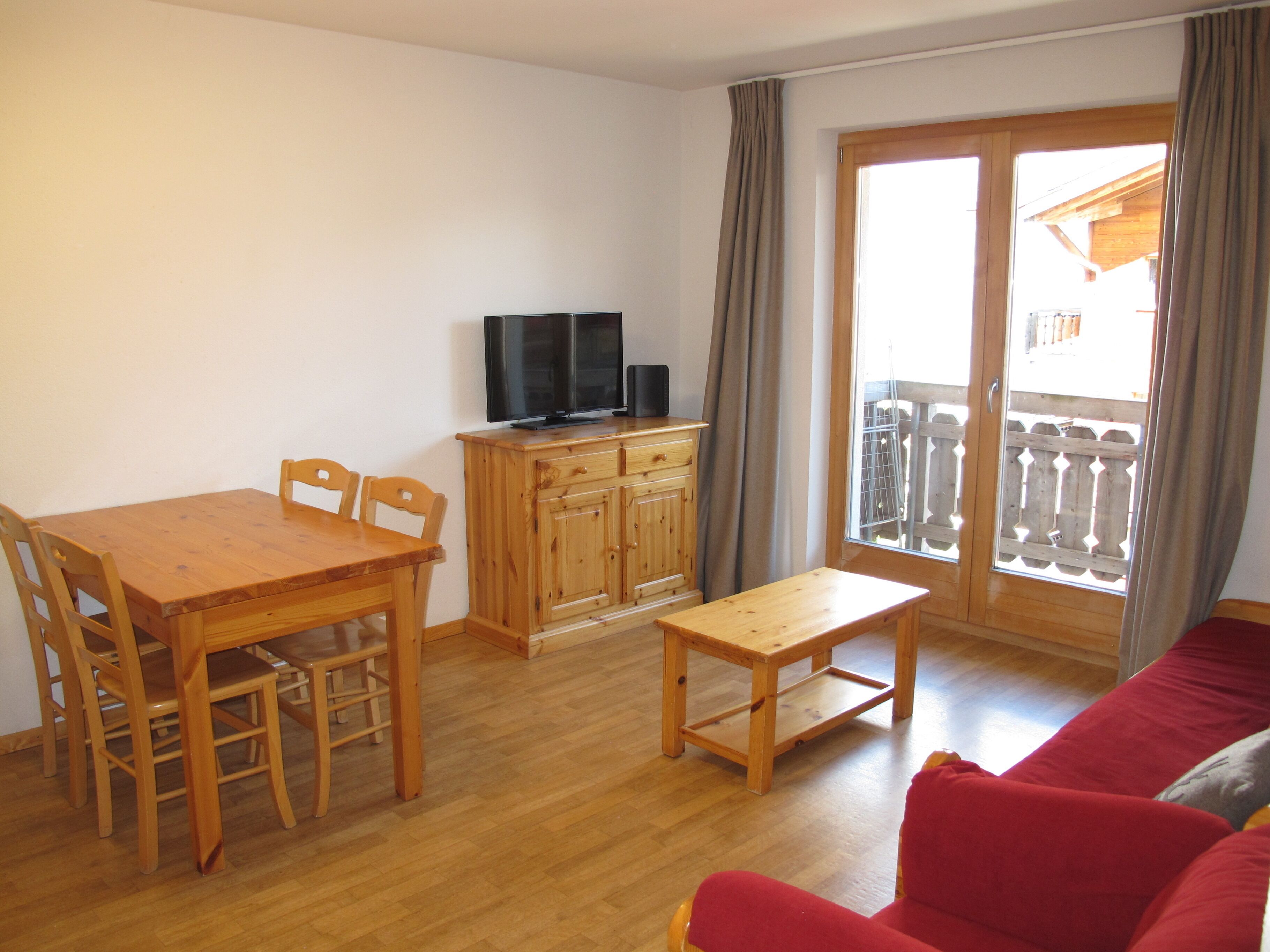 Vacation Apartment/apartment For 5 Guests With 38m² In Haute-nendaz (297782) - Veysonnaz