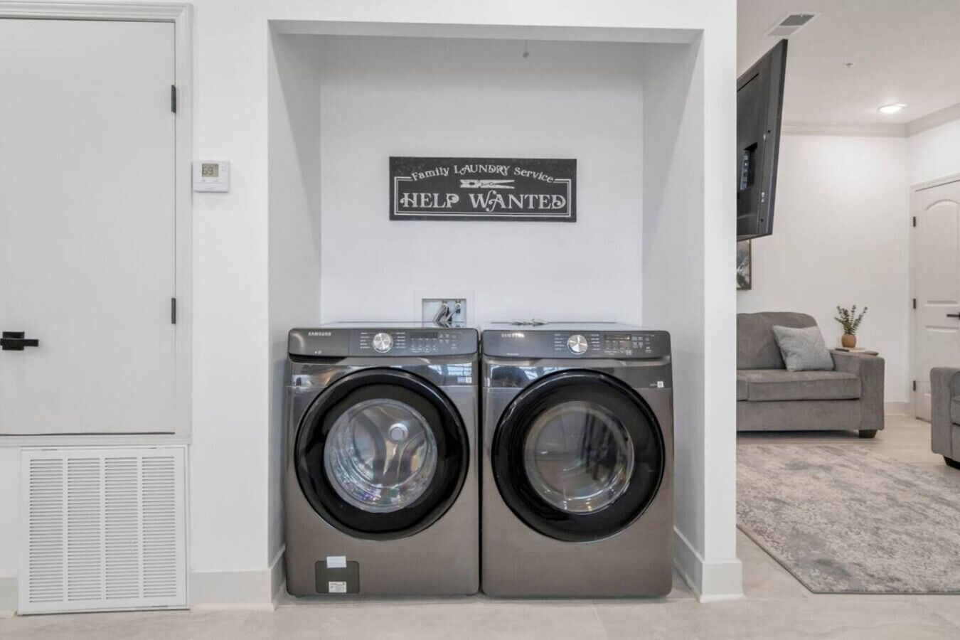 Modern 3 Bedroom W/ Shared Pool In Hotel Off Canal St - Metairie, LA
