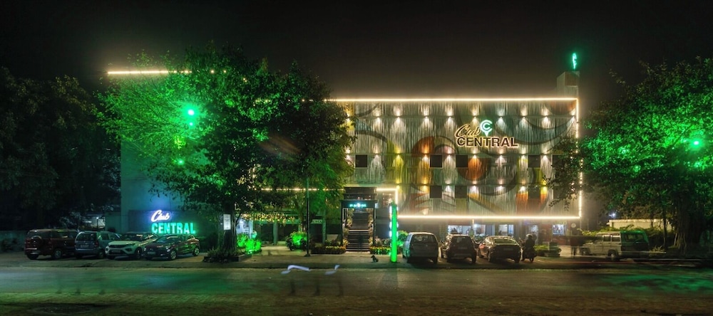 Club Central Hotel - Santiniketan