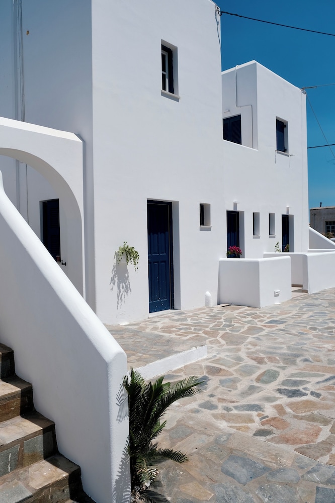 Cycladic Charm - Paros