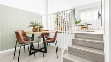 Apartamento standard | Área de estar | TV 50 cm com canais a cabo