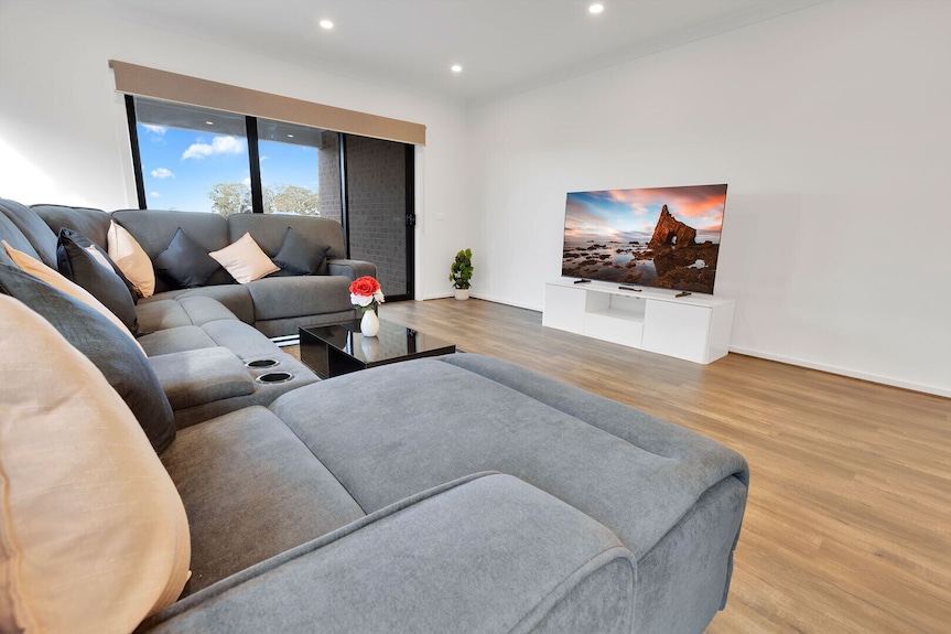 Ravish - Comfortable And Close To Everything Paynesville Has To Offer - Paynesville