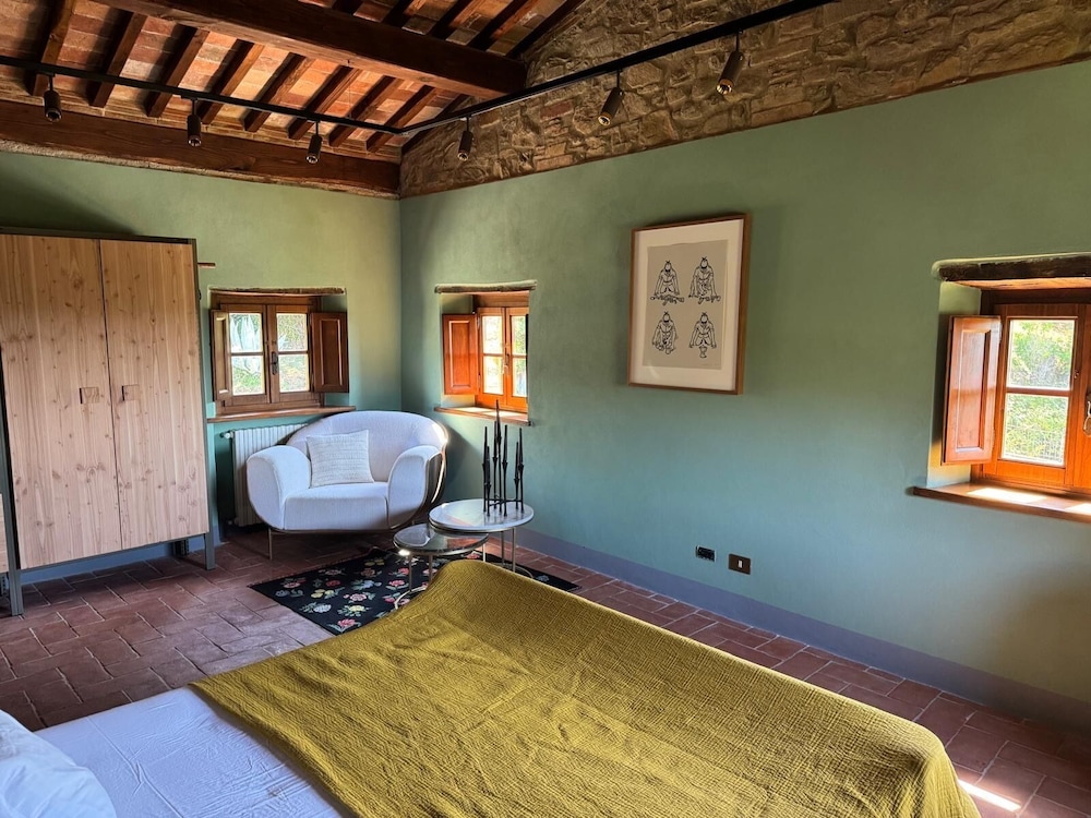 Tuscan Country Escape near Lucca and Versilia – Surrounded by Olive ...