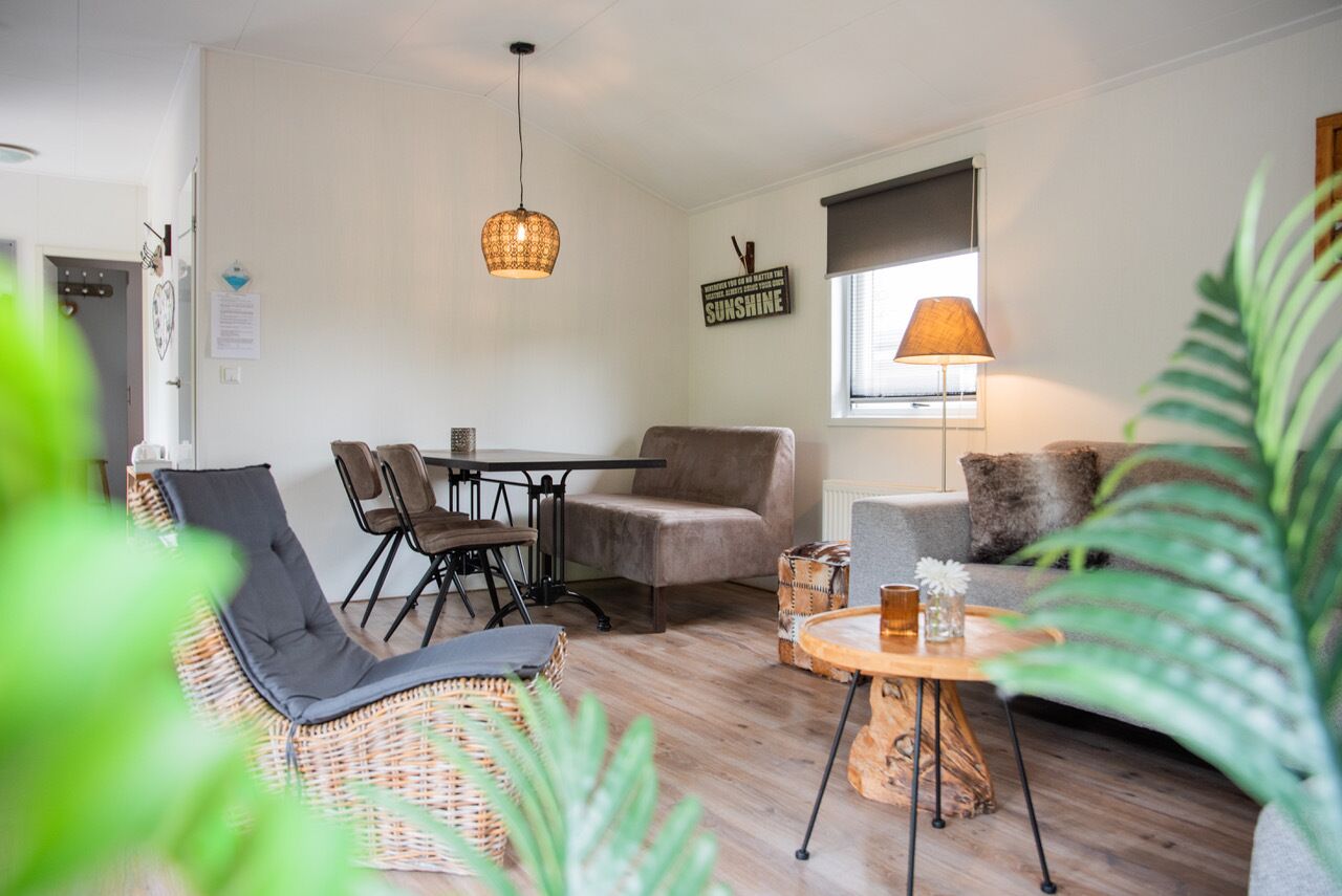 Luxury Holiday Chalet 1-4 Persons With Private Jacuzzi, Private Sauna And Sun Shower. - Overijssel