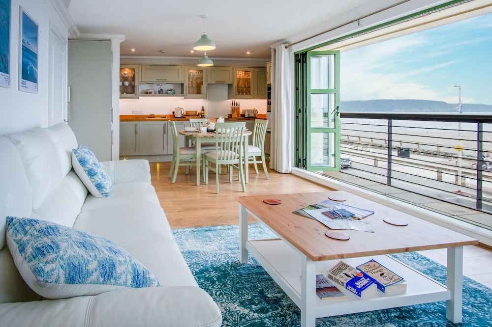 3 St Bride's Bay View - 3 Bedroom - Broad Haven - Little Haven