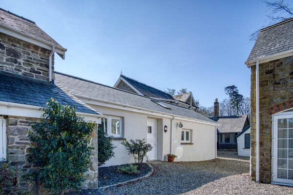 The Studio - 1 Bedroom Cottage - Princes Gate - Pembrokeshire
