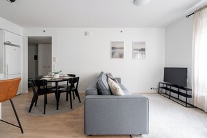 Apartamento Superior, varanda, vista para o pátio | Sala de estar