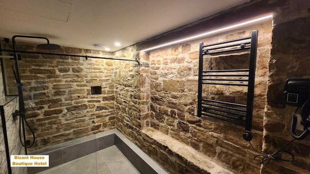 Bizant House Boutique Hotel - Gjirokaster