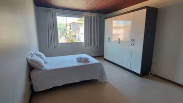 Villa Básica | Wi-fi grátis, roupa de cama fornecida