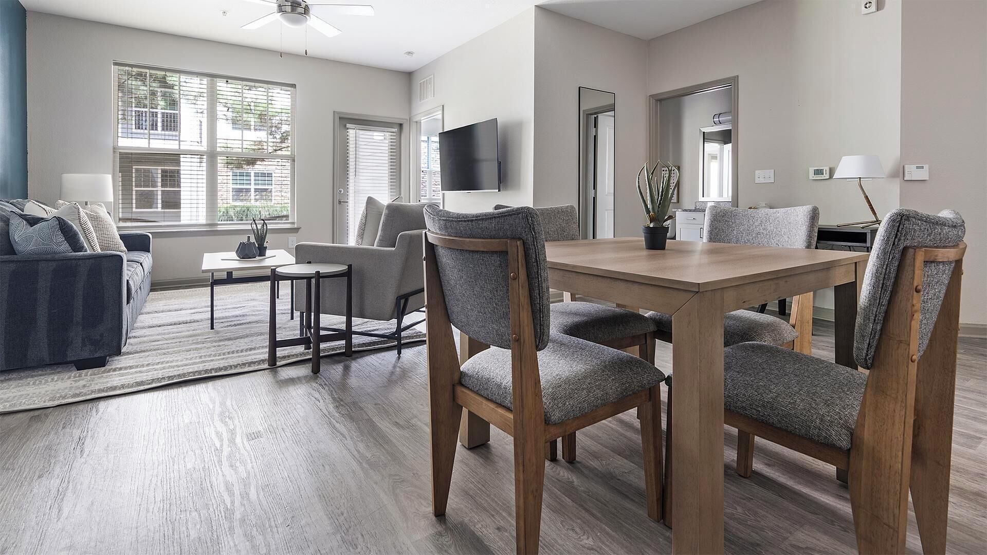 Landing | Stunning 2bd, Clubhouse, Pool - Charlotte, NC