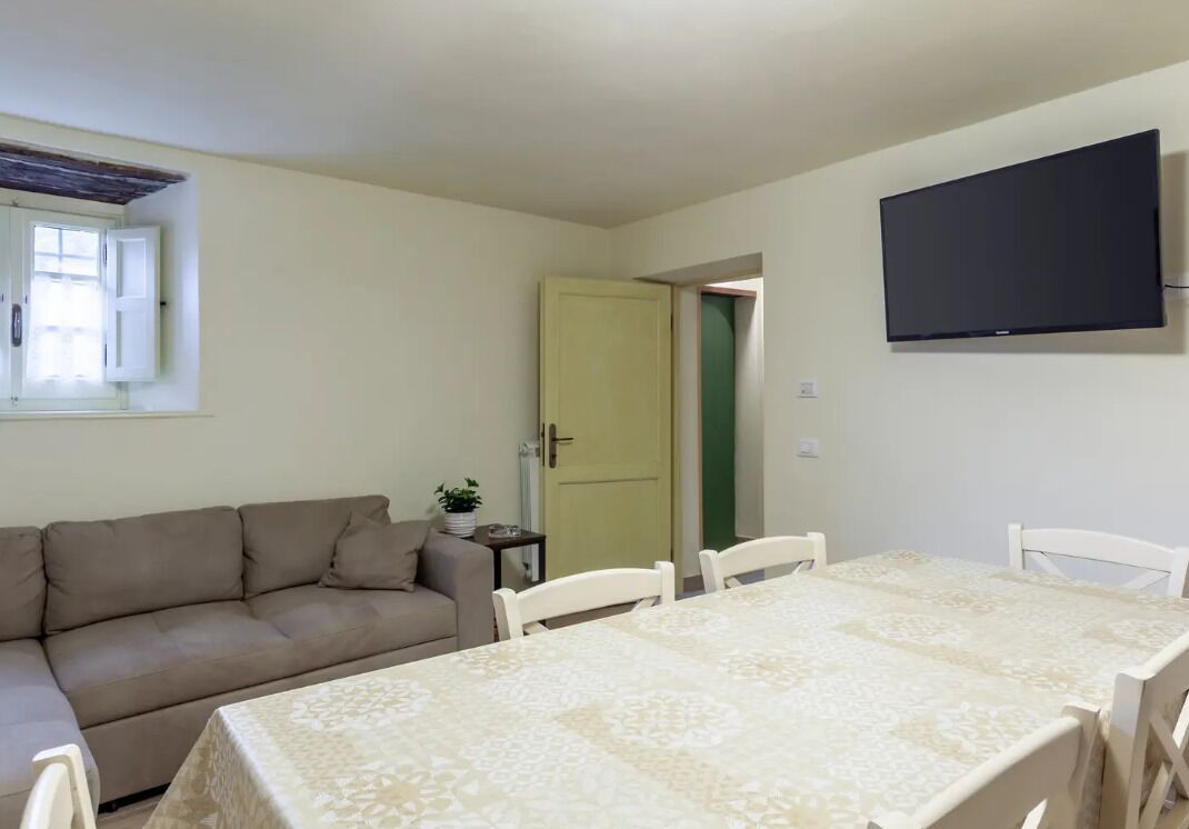 Accogliente Rustico Per 6/7 Persone Con Ombrellone A Lido Di Camaiore - Camaiore