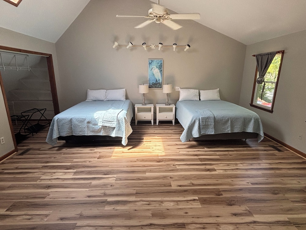 Beautiful 3-bedroom lake house with view, direct dock access, game room ...