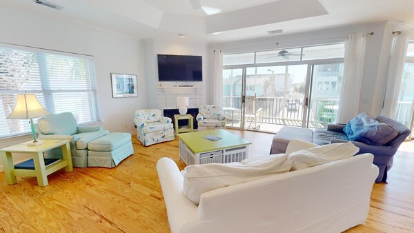 Oceanview Cottage By Tybee Vacation Rentals - Tybee Island, GA