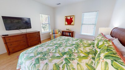 Oceanview Cottage by Tybee Vacation Rentals