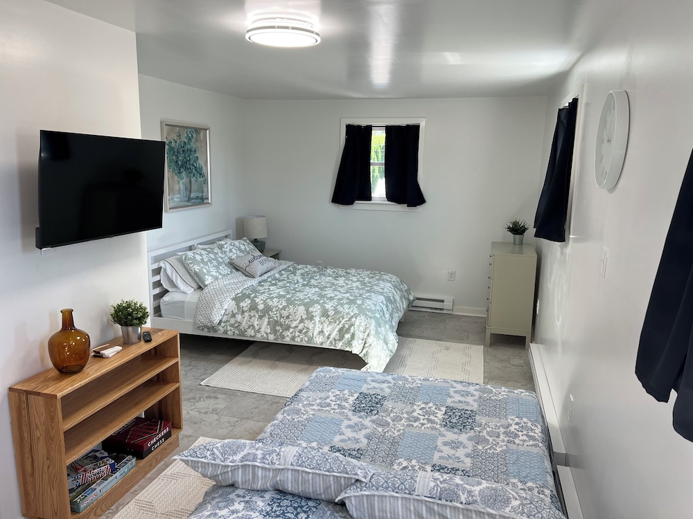 Newly remodeled spacious studio apartment in Johnstown, Richland Township, PA. - Cambria County ...